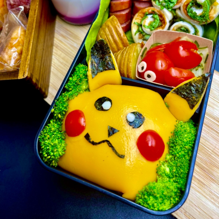 Easy Kid-Friendly Japanese Cuisine and Bento Lunchbox Ideas Inspired by Totoro, Hello Kitty ...